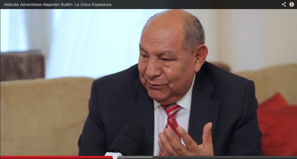 Pastor Bullón presenta exclusiva del libro misionero del 2014